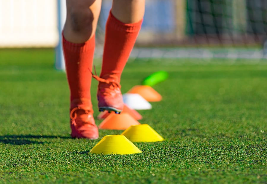 ¿Es posible entrenar al fútbol sin contacto?